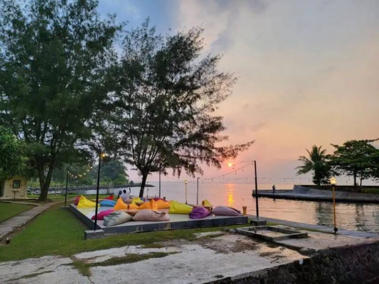 Berikut Rekomendasi 5 Wisata Anyer Terbaru Mulai dari Pantai, Wahana ...